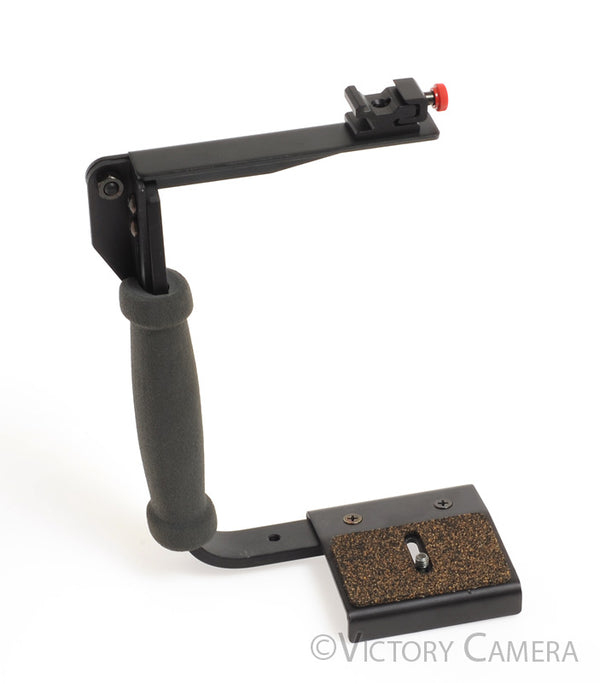 Stroboframe Quick Flip 120 Flash Bracket for Medium Format Camera [EXC